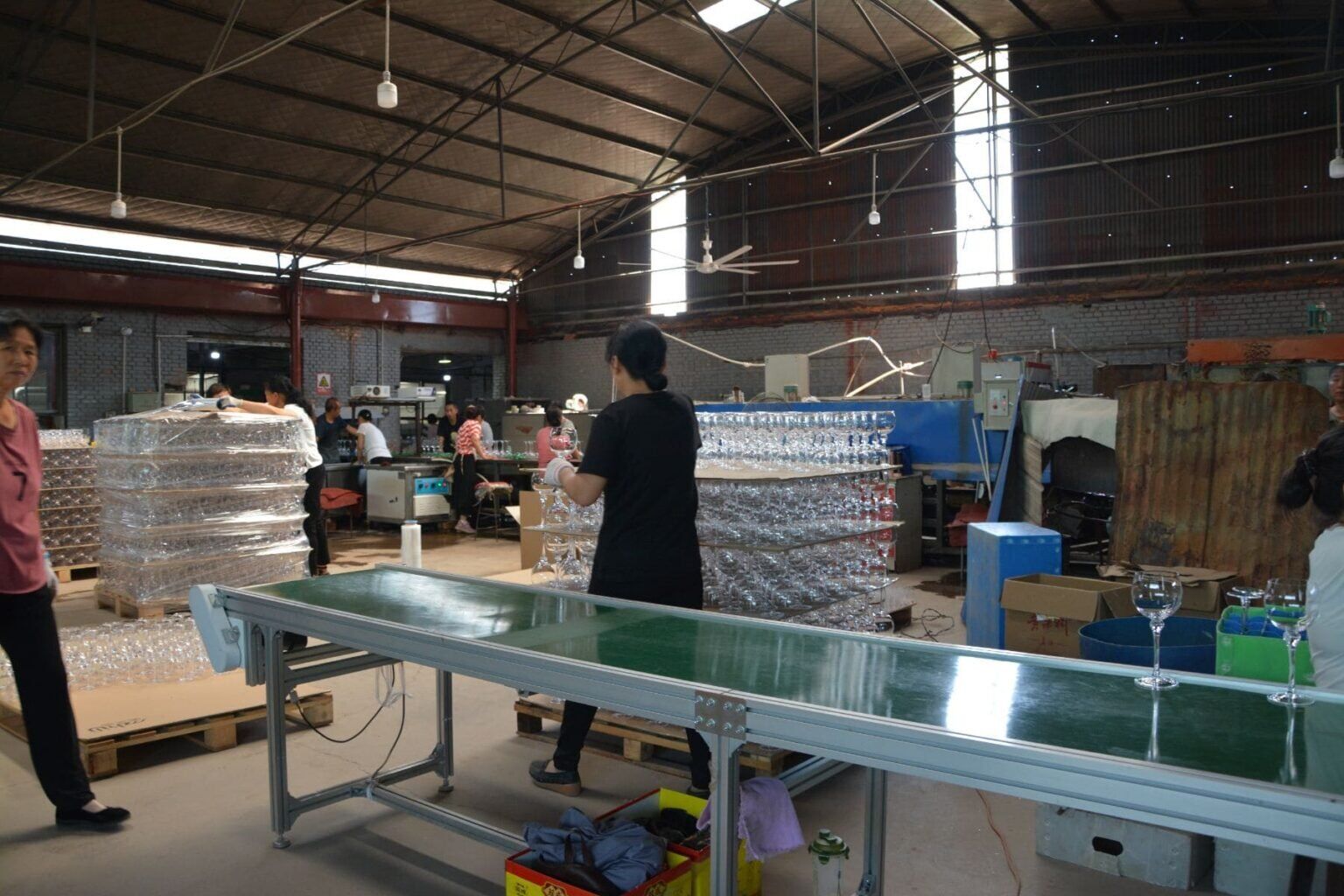 Glassware Manufacturer & Wholesaler