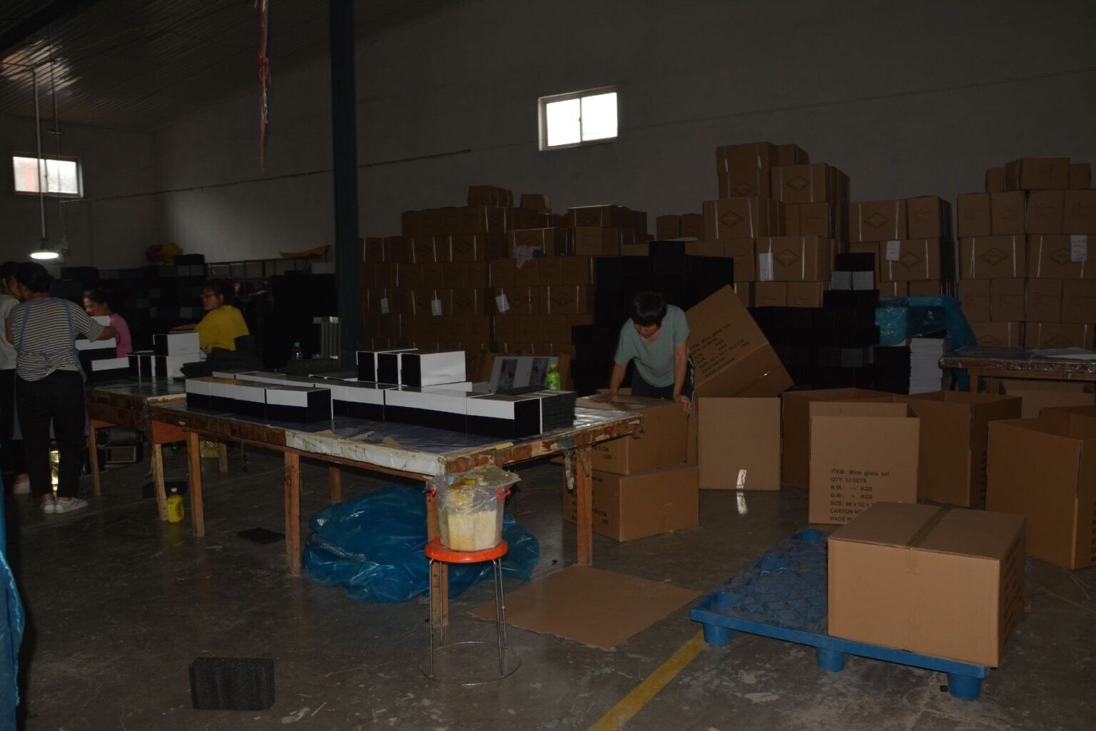 Glassware Manufacturer & Wholesaler